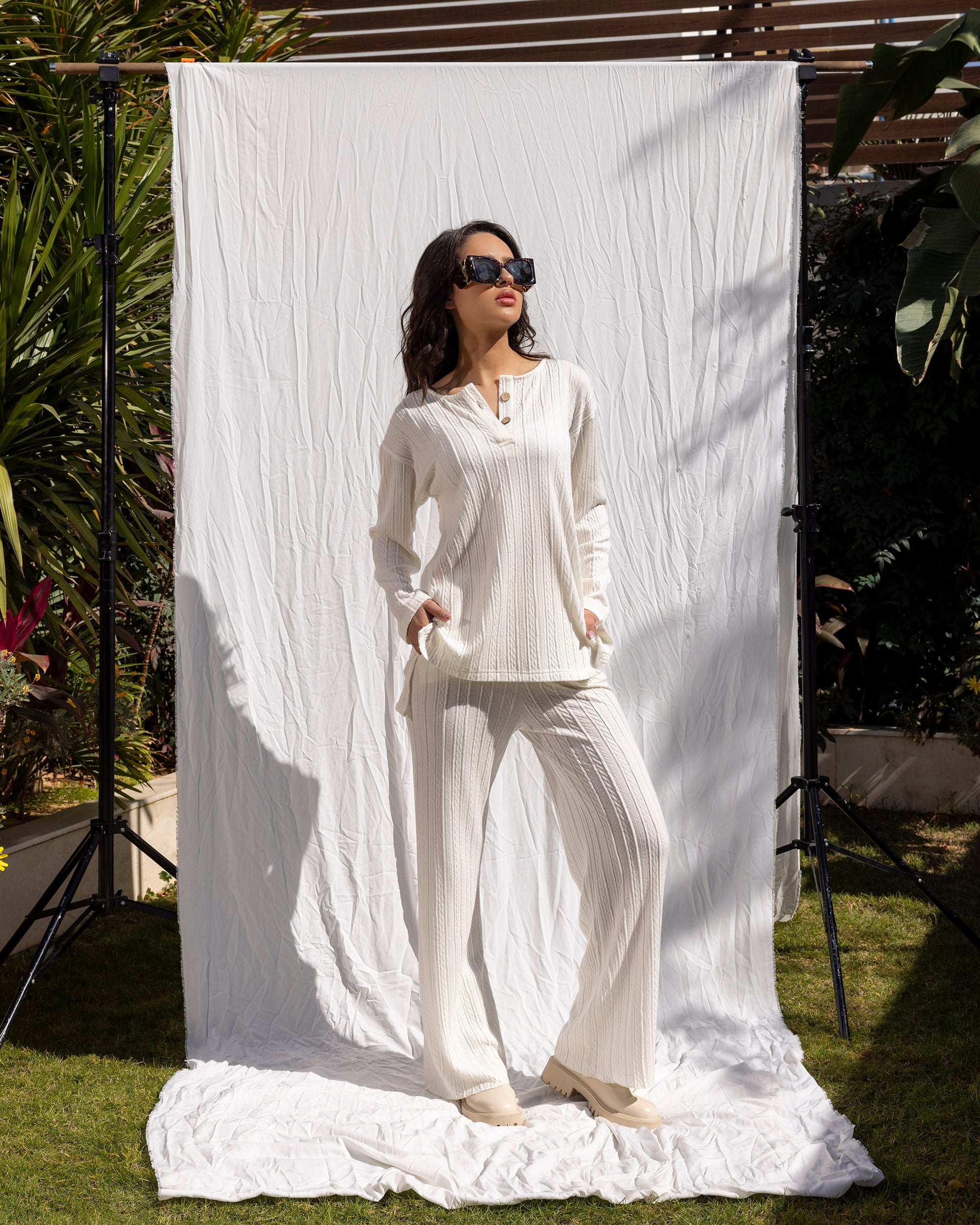 Off White Knit 2 Pieces Suit – Lolla's